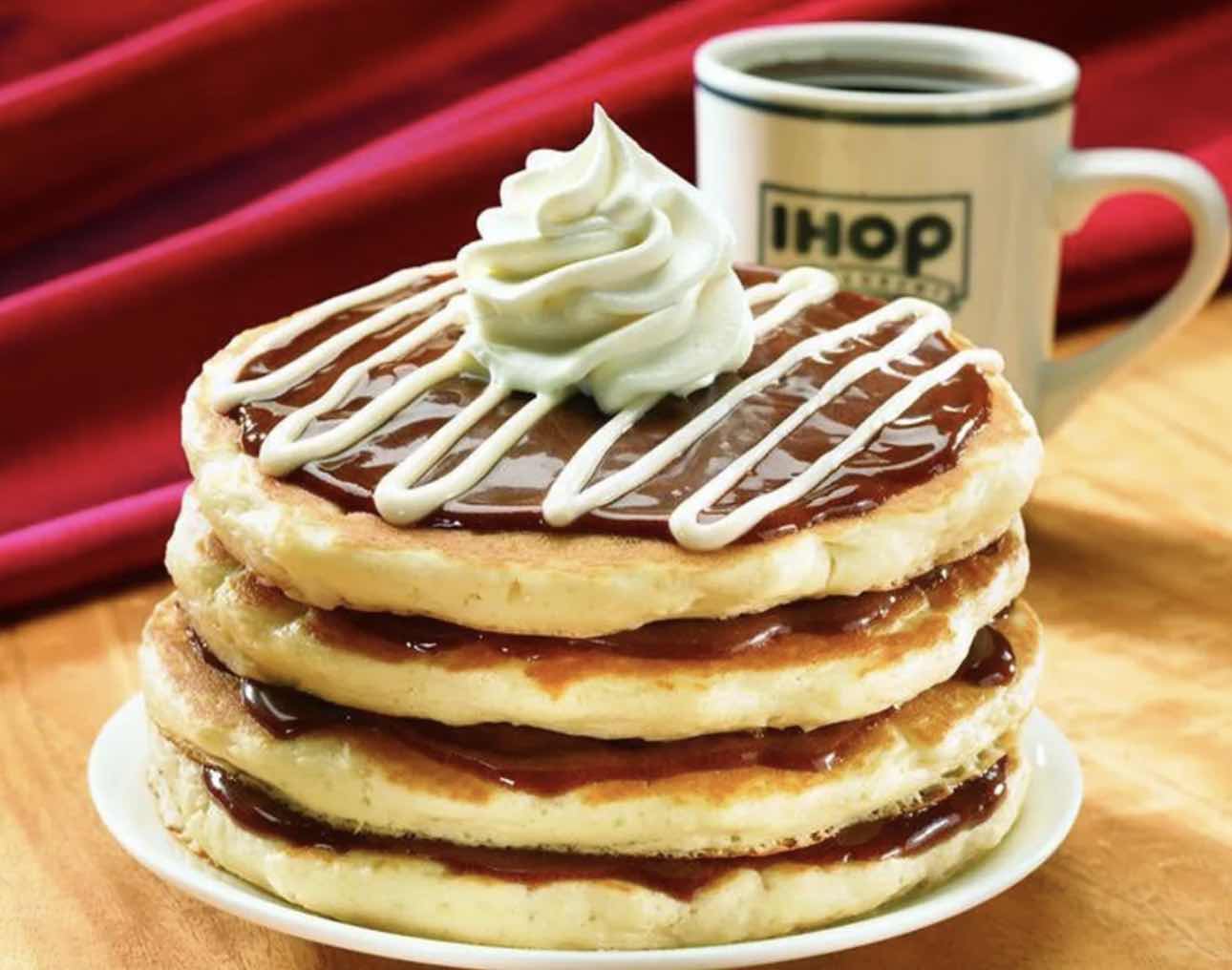New Pancake-Inspired Milkshakes at IHOP – ThirtyBoom.com